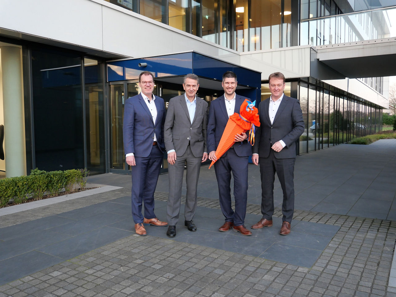 Weichen für die Zukunft - Patrik Sondermann Generalbevollmächtigter ...